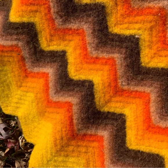 Vintage | Bedding | Vintage Zig Zag Stripe Afghan Yellow Orange 7s ...